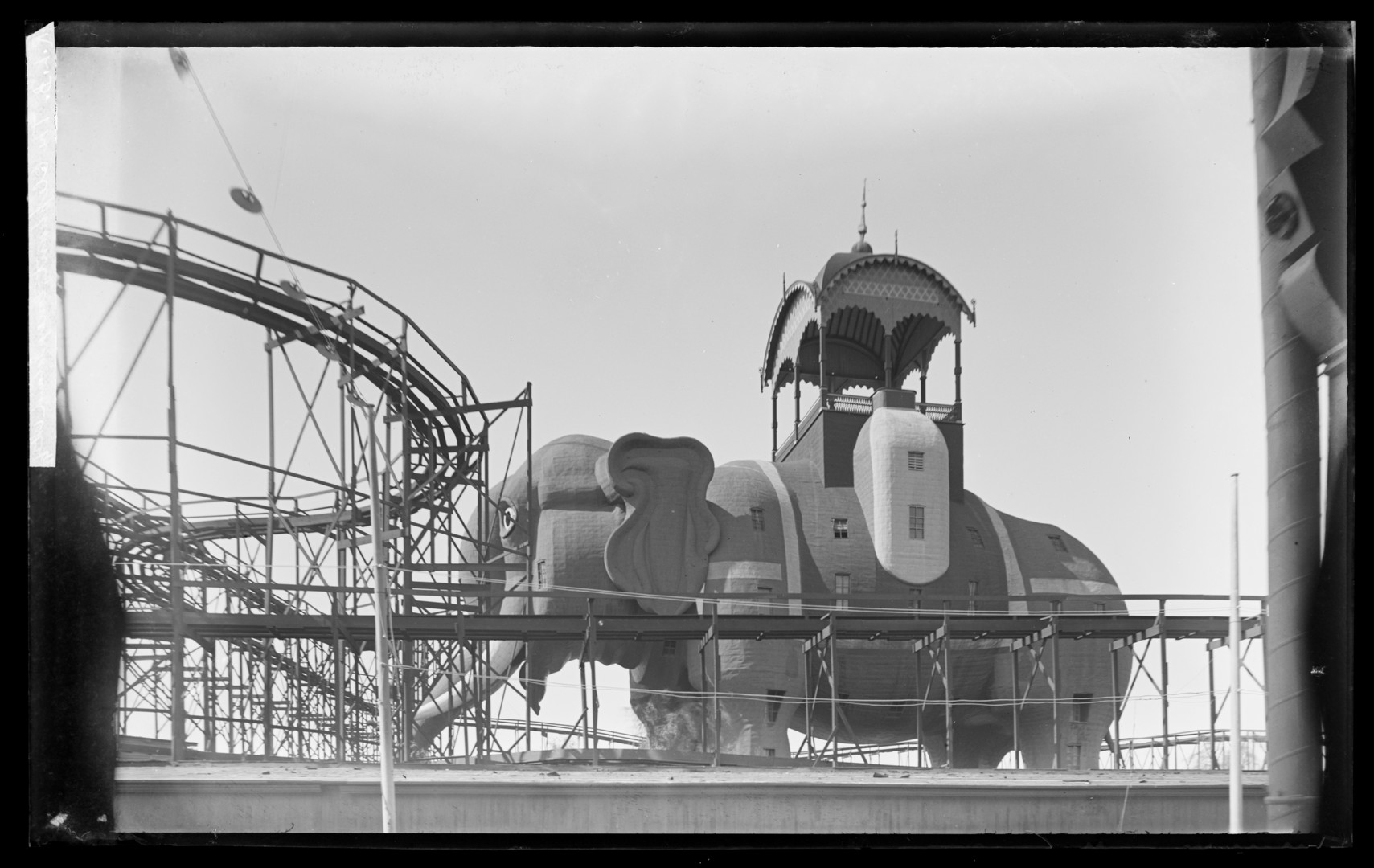 The Elephantine Colossus | Urban Archive